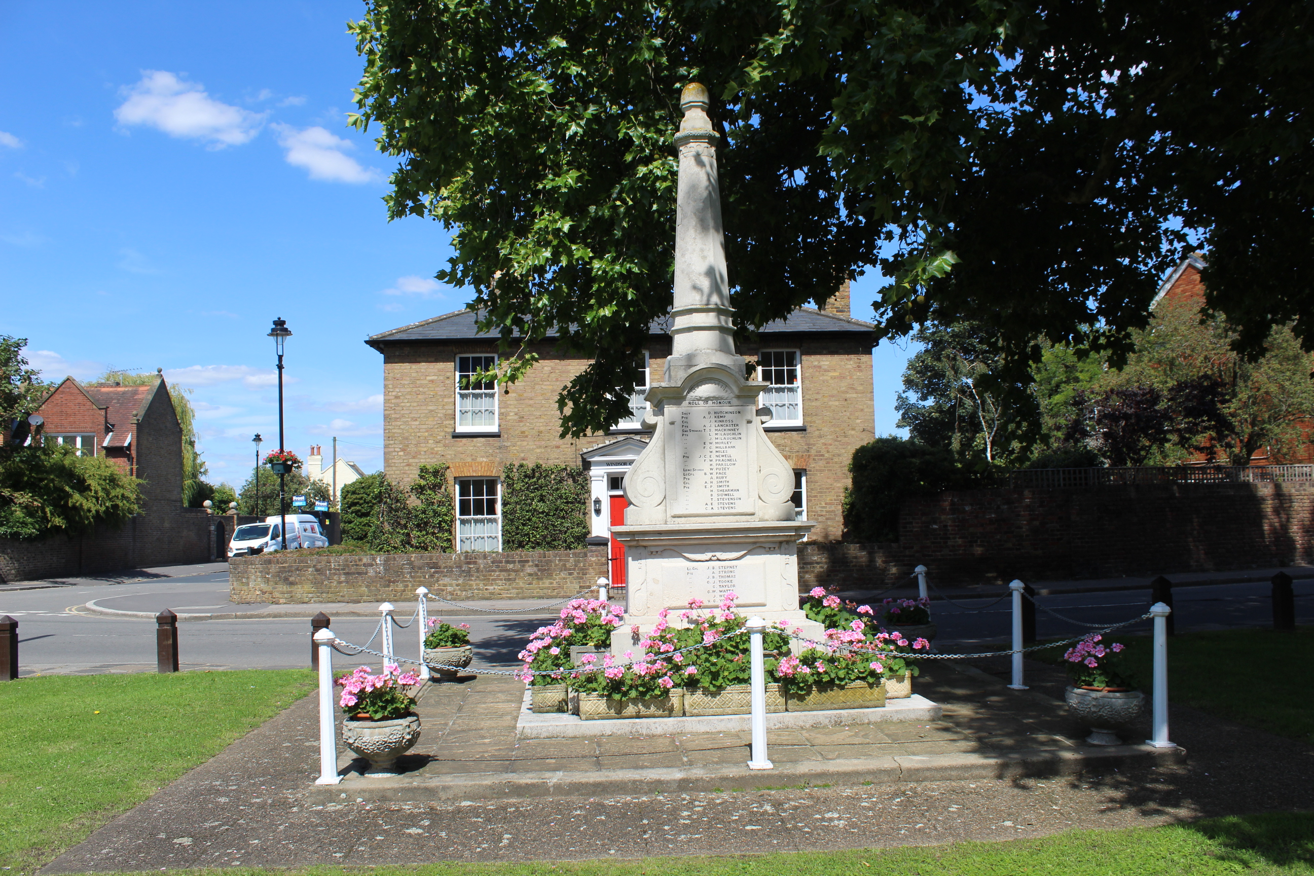 Stanwell - War Memorials Online
